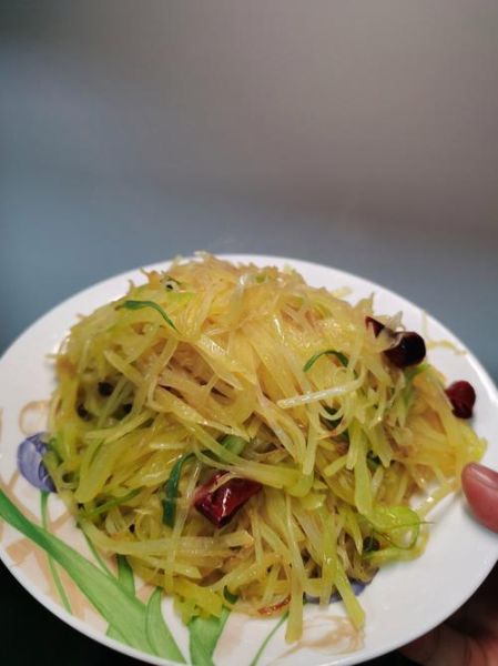 正宗醋溜土豆丝怎么做_醋溜土豆丝放多少醋-第3张图片-山城妙识 正宗醋溜土豆丝怎么做_醋溜土豆丝放多少醋-第3张图片-山城妙识