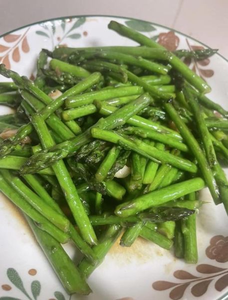 芦笋怎么焯水_芦笋炒几分钟才熟-第2张图片-山城妙识