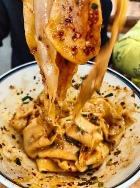 裤带面怎么做_裤带面视频教程-第2张图片-山城妙识