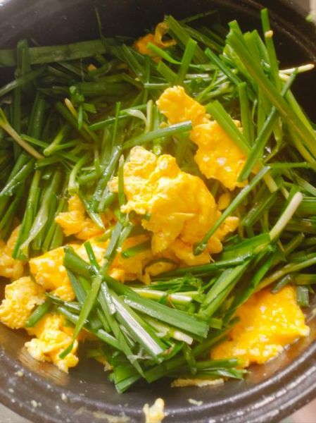 韭菜炒鸡蛋怎么做才好吃_韭菜炒鸡蛋作文怎么写-第1张图片-山城妙识