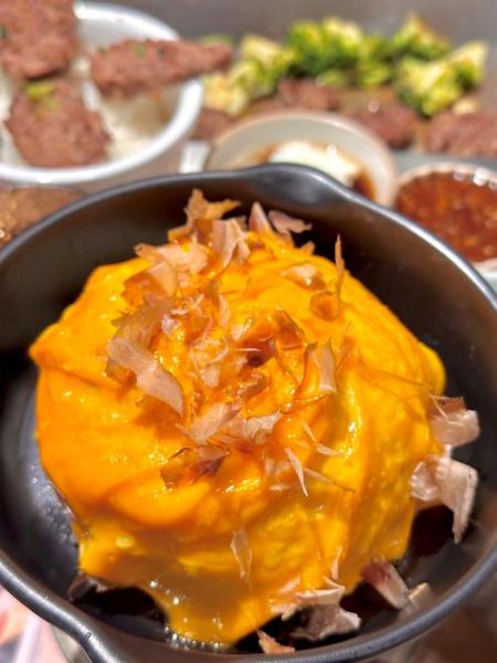 蛋包饭怎么切不流_蛋包饭切开技巧-第3张图片-山城妙识