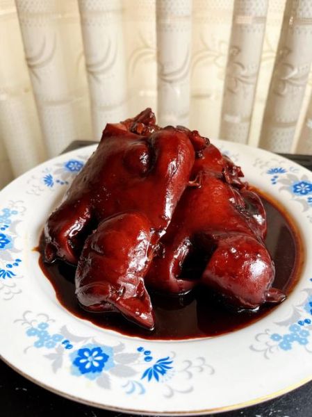 正宗红烧猪头肉怎么做_猪头肉去腥技巧-第2张图片-山城妙识 正宗红烧猪头肉怎么做_猪头肉去腥技巧-第2张图片-山城妙识