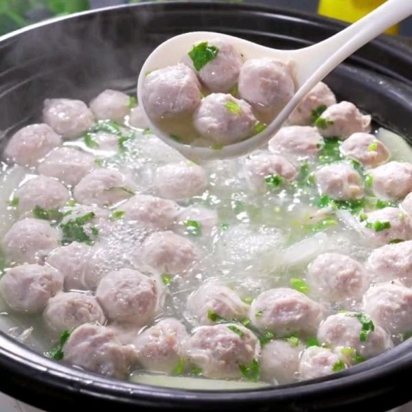 汆丸子怎么做_汆丸子详细步骤-第1张图片-山城妙识 汆丸子怎么做_汆丸子详细步骤-第1张图片-山城妙识