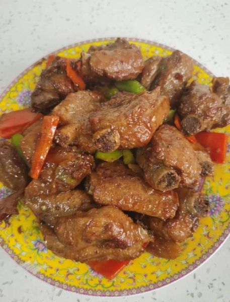 四川胡萝卜烧排骨怎么做_正宗川味家常做法-第1张图片-山城妙识 四川胡萝卜烧排骨怎么做_正宗川味家常做法-第1张图片-山城妙识