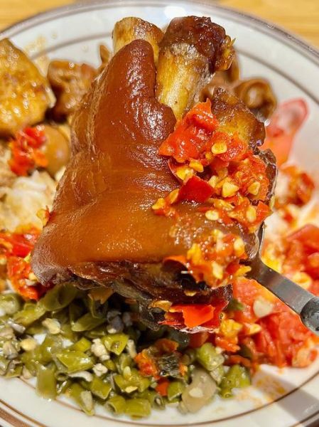 酱猪脚怎么做才正宗_酱猪脚配料有哪些-第2张图片-山城妙识