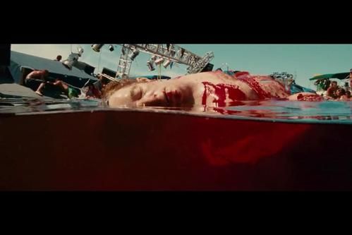 食人鱼3d哪里看_食人鱼3d剧情解析-第2张图片-山城妙识