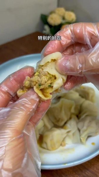 小白菜猪肉饺子馅怎么做_如何调馅不柴不腥-第3张图片-山城妙识