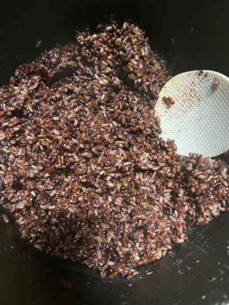 糙米饭怎么煮才好吃_糙米饭提前泡多久-第3张图片-山城妙识