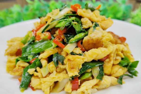 清炒蒜苗怎么做_清炒蒜苗用焯水吗-第2张图片-山城妙识