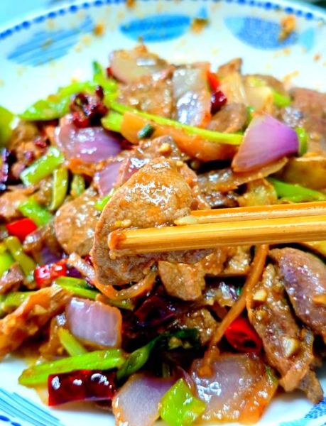 爆炒猪肝怎么炒才嫩_爆炒猪肝的家常做法窍门-第2张图片-山城妙识 爆炒猪肝怎么炒才嫩_爆炒猪肝的家常做法窍门-第2张图片-山城妙识