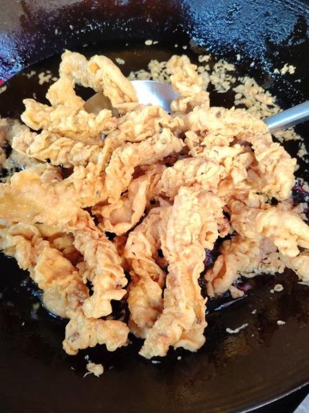 现炸小酥肉怎么做_现炸小酥肉酥脆不硬的窍门-第2张图片-山城妙识 现炸小酥肉怎么做_现炸小酥肉酥脆不硬的窍门-第2张图片-山城妙识
