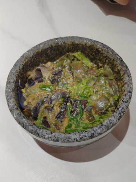 皮蛋凉拌的做法_擂辣椒皮蛋怎么做-第1张图片-山城妙识 皮蛋凉拌的做法_擂辣椒皮蛋怎么做-第1张图片-山城妙识