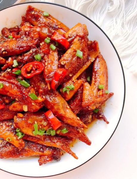 家常鸡翅尖怎么做好吃_鸡翅尖最简单的做法-第1张图片-山城妙识