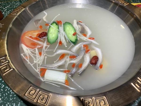 自制清汤锅底怎么做_清汤锅底配方-第1张图片-山城妙识 自制清汤锅底怎么做_清汤锅底配方-第1张图片-山城妙识