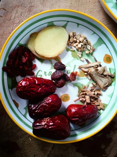 排骨炖什么补血补气_家常做法与食材搭配-第2张图片-山城妙识