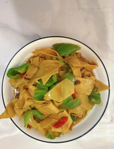 豆腐皮怎么做好吃_豆腐皮炒菜技巧-第1张图片-山城妙识