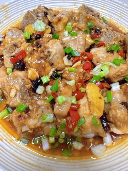 豆豉蒜蓉蒸排骨怎么做_蒸多久才嫩滑-第1张图片-山城妙识