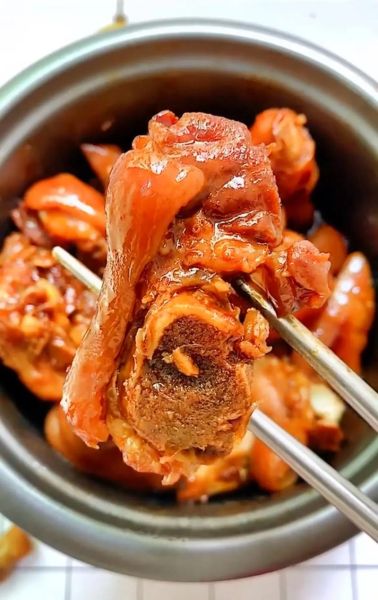 酱猪蹄怎么做才软糯入味_酱猪蹄高清图片拍摄技巧-第3张图片-山城妙识 酱猪蹄怎么做才软糯入味_酱猪蹄高清图片拍摄技巧-第3张图片-山城妙识