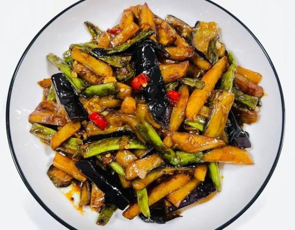 茄子豆角怎么炒好吃_茄子豆角先焯水还是先炒-第3张图片-山城妙识 茄子豆角怎么炒好吃_茄子豆角先焯水还是先炒-第3张图片-山城妙识