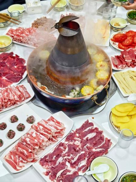 铜锅涮羊肉怎么做_铜锅涮羊肉哪里最正宗-第2张图片-山城妙识