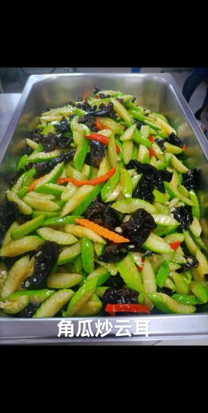 角瓜炒肉怎么炒才好吃_角瓜炒肉用不用焯水-第3张图片-山城妙识 角瓜炒肉怎么炒才好吃_角瓜炒肉用不用焯水-第3张图片-山城妙识