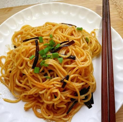 家常葱油拌面怎么做_葱油拌面需要哪些材料-第3张图片-山城妙识 家常葱油拌面怎么做_葱油拌面需要哪些材料-第3张图片-山城妙识