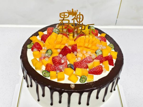 10寸蛋糕够几个人吃_10寸蛋糕适合多少人-第2张图片-山城妙识 10寸蛋糕够几个人吃_10寸蛋糕适合多少人-第2张图片-山城妙识