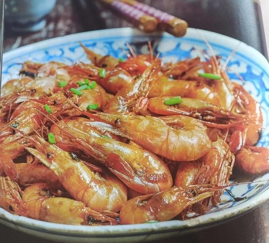 炒河虾怎么炒才酥脆_炒河虾要不要焯水-第2张图片-山城妙识