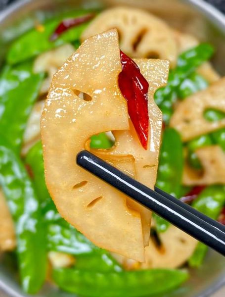 藕炒荷兰豆怎么做_藕炒荷兰豆要焯水吗-第3张图片-山城妙识 藕炒荷兰豆怎么做_藕炒荷兰豆要焯水吗-第3张图片-山城妙识