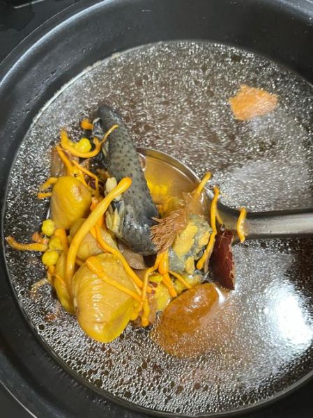 乌鸡汤怎么炖才好喝_乌鸡汤炖多久最香-第3张图片-山城妙识