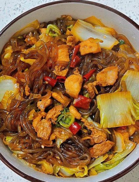 猪肉炖粉条最正宗的做法_家常版详细步骤-第1张图片-山城妙识