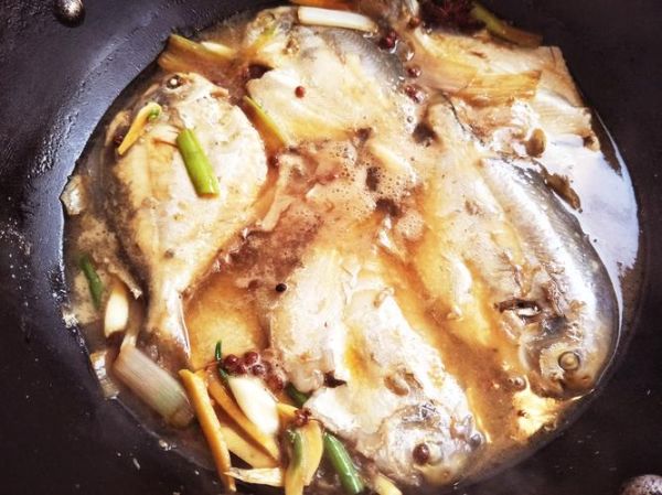 炖平鱼怎么做好吃_家常炖平鱼做法视频-第3张图片-山城妙识 炖平鱼怎么做好吃_家常炖平鱼做法视频-第3张图片-山城妙识