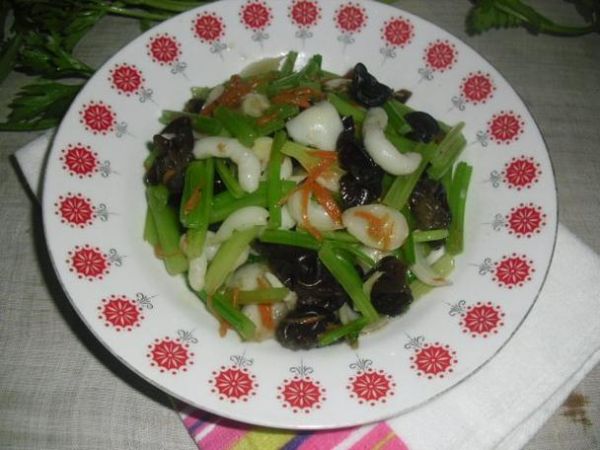 丰胸的蔬菜有哪些_吃什么蔬菜能丰胸-第3张图片-山城妙识