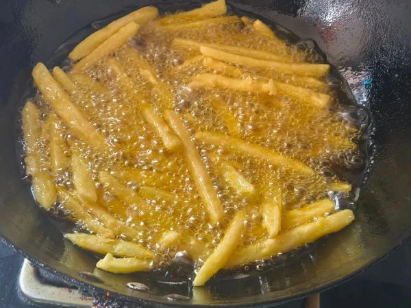 土豆怎么做炸薯条_炸薯条怎么炸才酥脆-第1张图片-山城妙识 土豆怎么做炸薯条_炸薯条怎么炸才酥脆-第1张图片-山城妙识