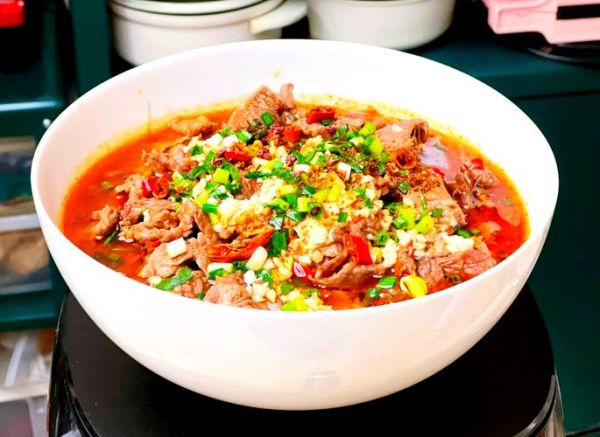 水煮牛肉怎么做才嫩_正宗水煮牛肉视频教学-第2张图片-山城妙识