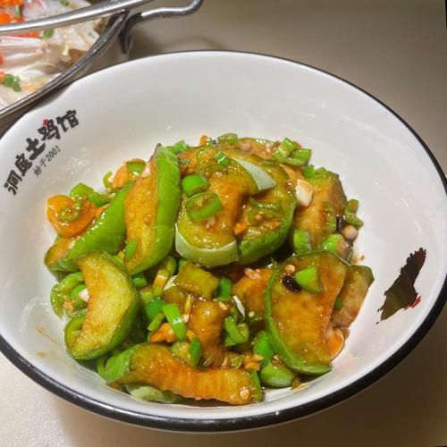 青茄子怎么炒好吃_青茄子做法大全家常做法-第1张图片-山城妙识 青茄子怎么炒好吃_青茄子做法大全家常做法-第1张图片-山城妙识