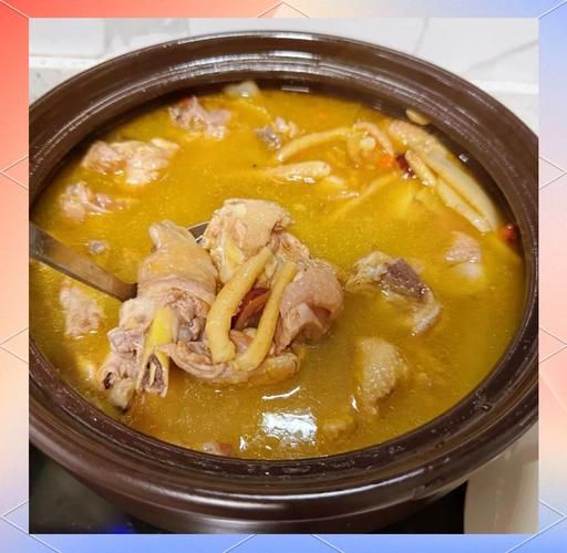 怎样炖鸡汤更鲜美_炖鸡汤放什么去腥提鲜-第3张图片-山城妙识 怎样炖鸡汤更鲜美_炖鸡汤放什么去腥提鲜-第3张图片-山城妙识