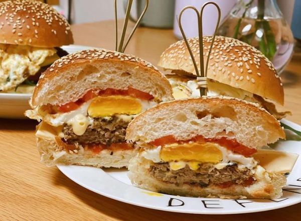 汉堡牛肉饼怎么做_冷冻汉堡牛肉饼怎么煎-第3张图片-山城妙识 汉堡牛肉饼怎么做_冷冻汉堡牛肉饼怎么煎-第3张图片-山城妙识