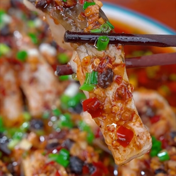 豆豉鲮鱼怎么做_豆豉鲮鱼做法视频-第2张图片-山城妙识 豆豉鲮鱼怎么做_豆豉鲮鱼做法视频-第2张图片-山城妙识