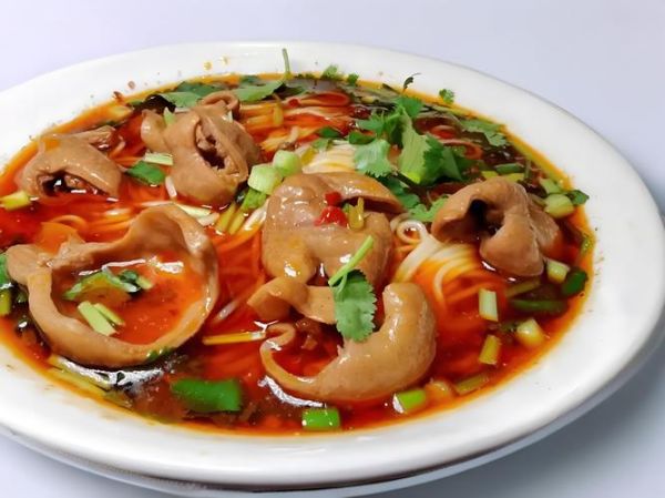 肥肠面怎么做才正宗_四川肥肠面做法视频-第1张图片-山城妙识