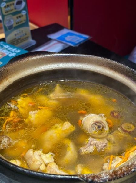 整鸡炖汤怎么炖好喝_整鸡炖汤的家常做法-第2张图片-山城妙识 整鸡炖汤怎么炖好喝_整鸡炖汤的家常做法-第2张图片-山城妙识