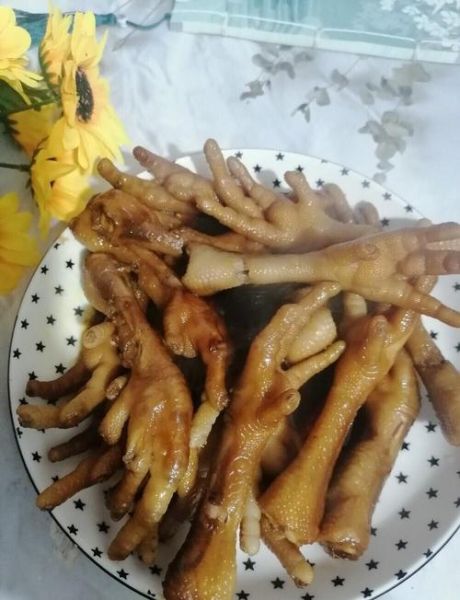 酱鸡爪怎么做好吃_酱鸡爪需要焯水吗-第1张图片-山城妙识 酱鸡爪怎么做好吃_酱鸡爪需要焯水吗-第1张图片-山城妙识