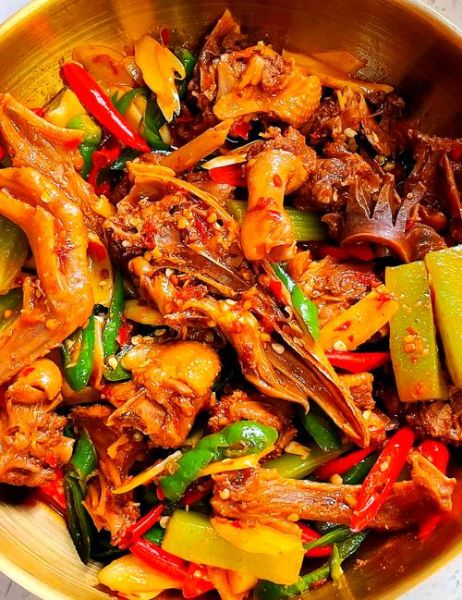 姜爆鸭子怎么做_川菜视频窍门-第1张图片-山城妙识