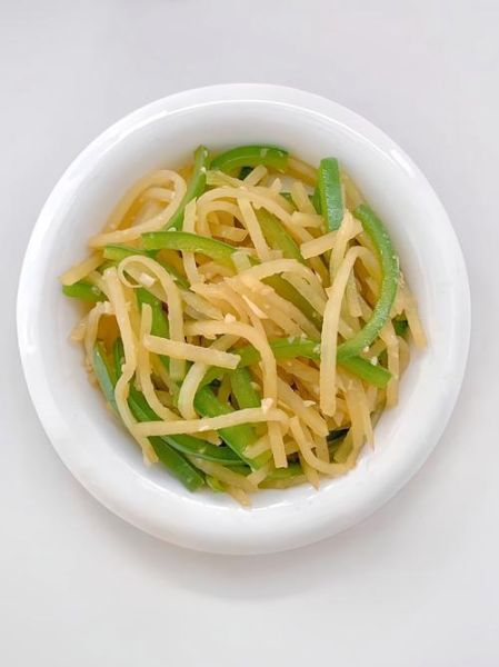 青椒土豆丝怎么炒好吃_青椒土豆丝图片大全-第3张图片-山城妙识