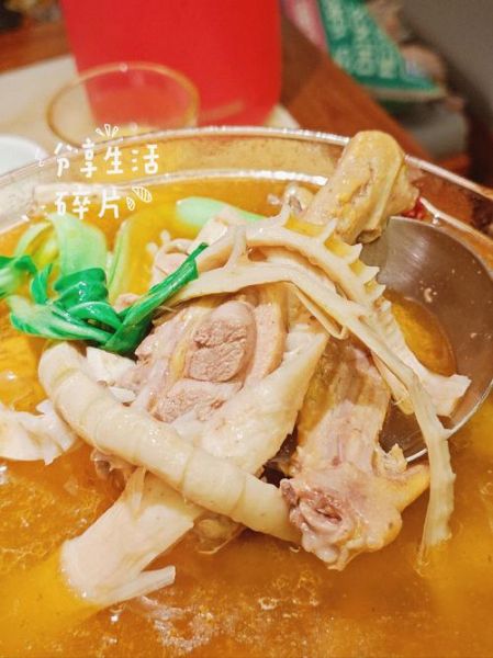 笋干火腿老鸭煲怎么做_老鸭煲笋干火腿先放哪个-第3张图片-山城妙识