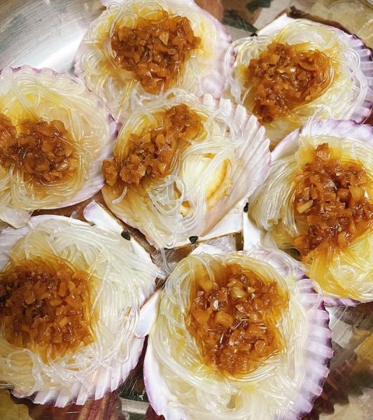 粉丝蒸扇贝蒜汁怎么做_蒸多久才鲜嫩-第1张图片-山城妙识