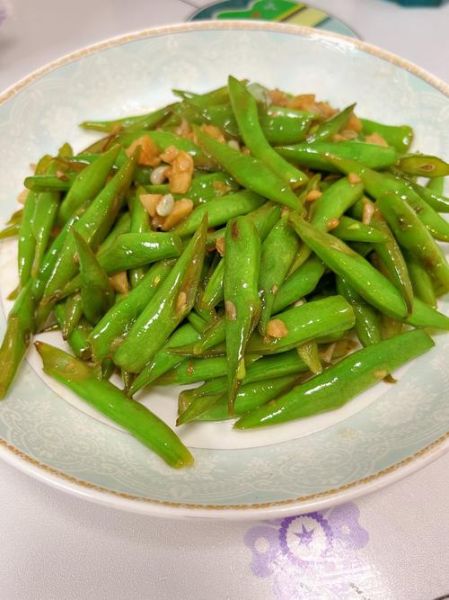 清炒四季豆怎么做_四季豆炒多久才熟-第1张图片-山城妙识