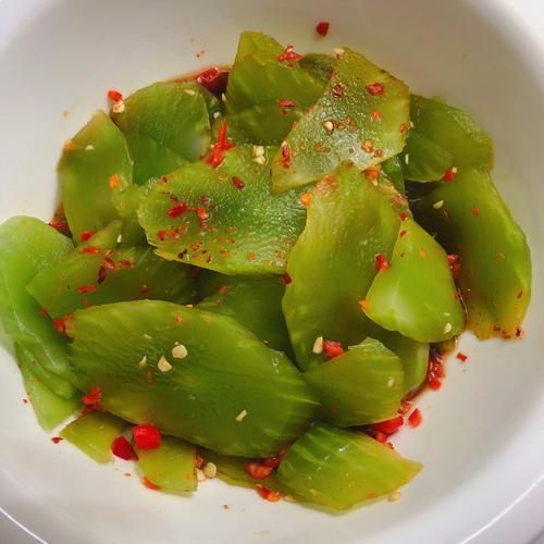 莴苣凉拌需要焯水吗_莴苣凉拌焯水多久-第2张图片-山城妙识 莴苣凉拌需要焯水吗_莴苣凉拌焯水多久-第2张图片-山城妙识