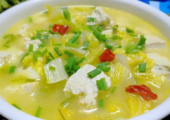 小白菜炖豆腐汤怎么做_小白菜炖豆腐汤的家常做法-第2张图片-山城妙识 小白菜炖豆腐汤怎么做_小白菜炖豆腐汤的家常做法-第2张图片-山城妙识