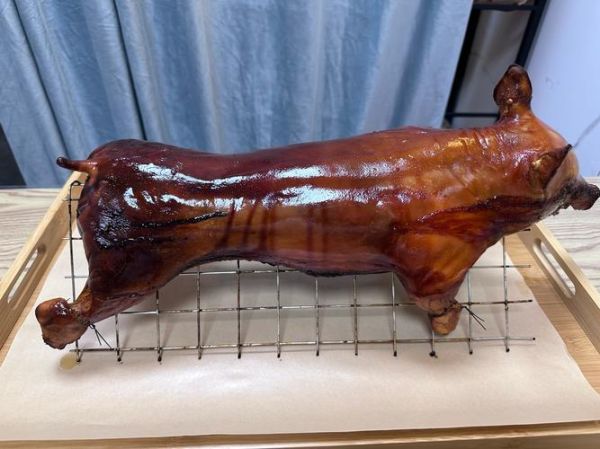 烤乳猪怎么做_烤乳猪配料有哪些-第2张图片-山城妙识 烤乳猪怎么做_烤乳猪配料有哪些-第2张图片-山城妙识